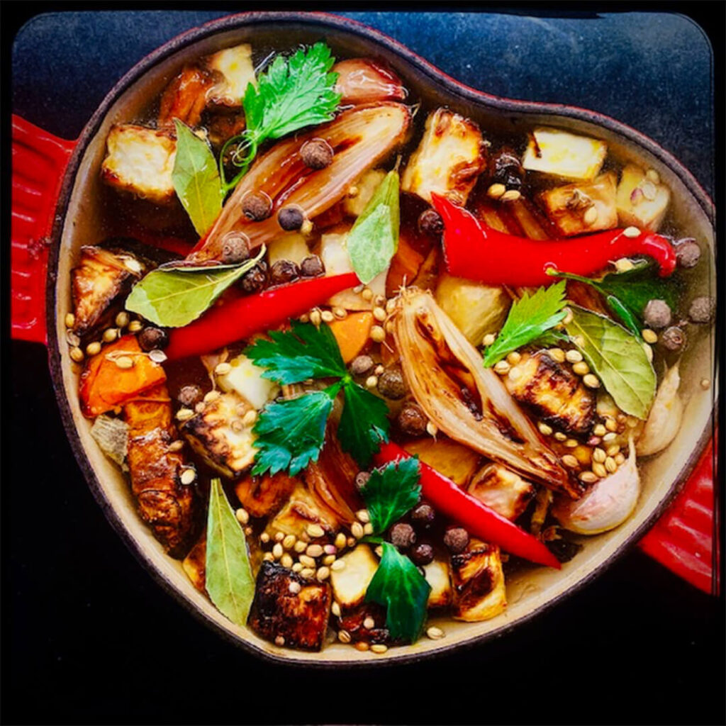 Krachtige, heldere bouillon van knolselderij - tienkookt.com